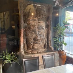 Thaiphoon Palo Alto, CA 94301 | Explore Menu, Customer Reviews & Location